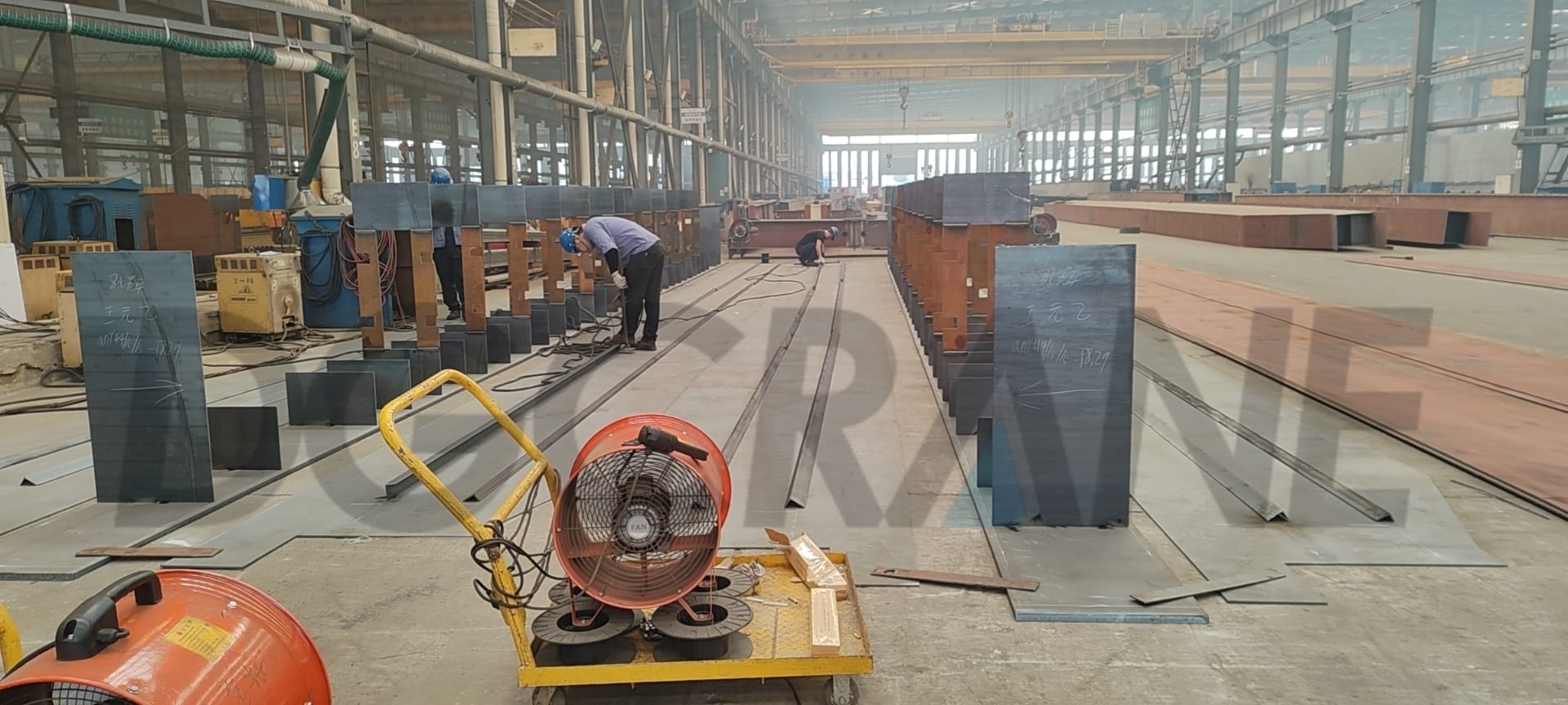 1 set 44/15/15 ton dubbelbalk traverskran levererad till Sydafrika ...