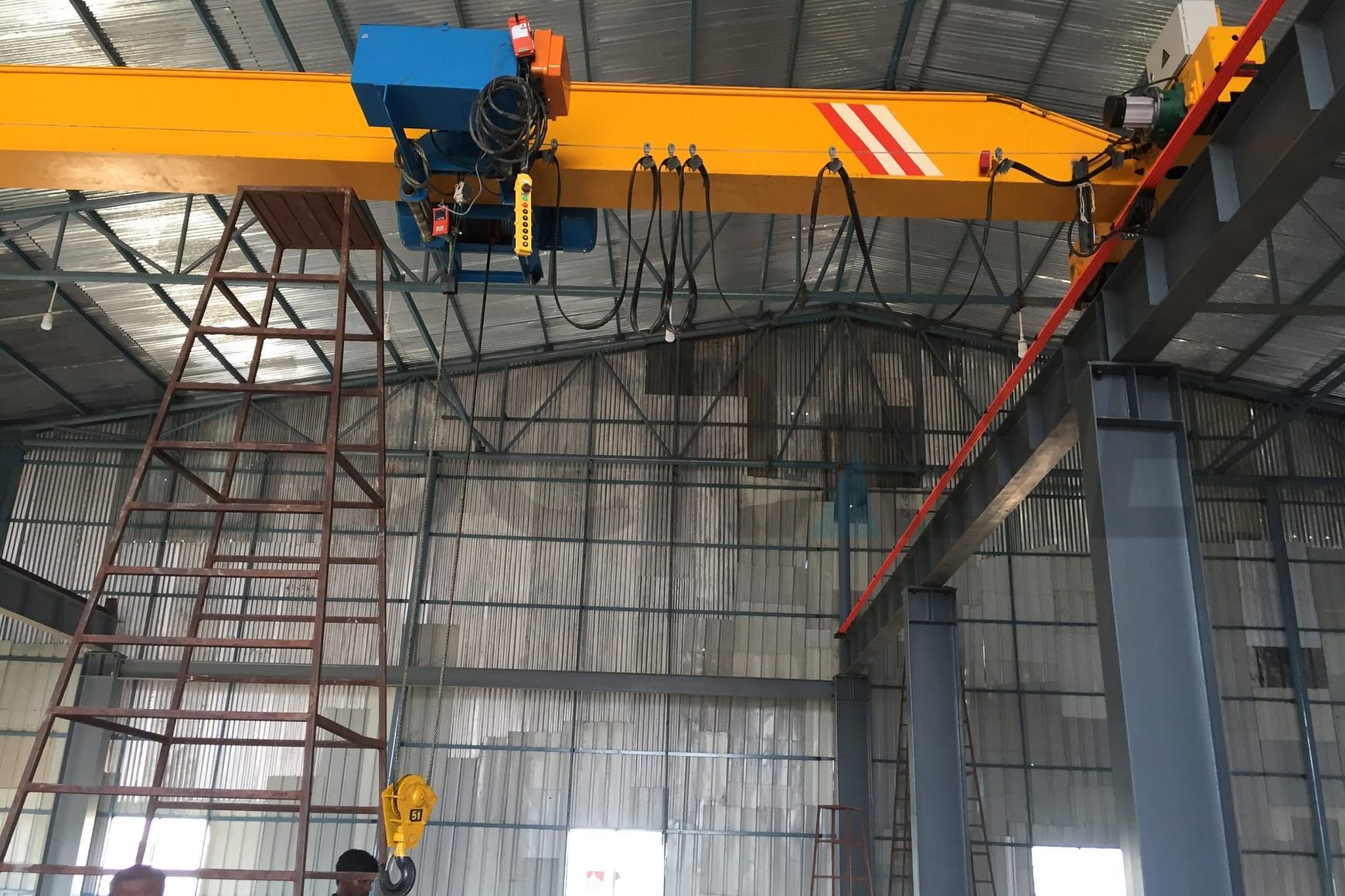 Low Headroom Overhead Cranes Manufacturer In China | DGCRANE