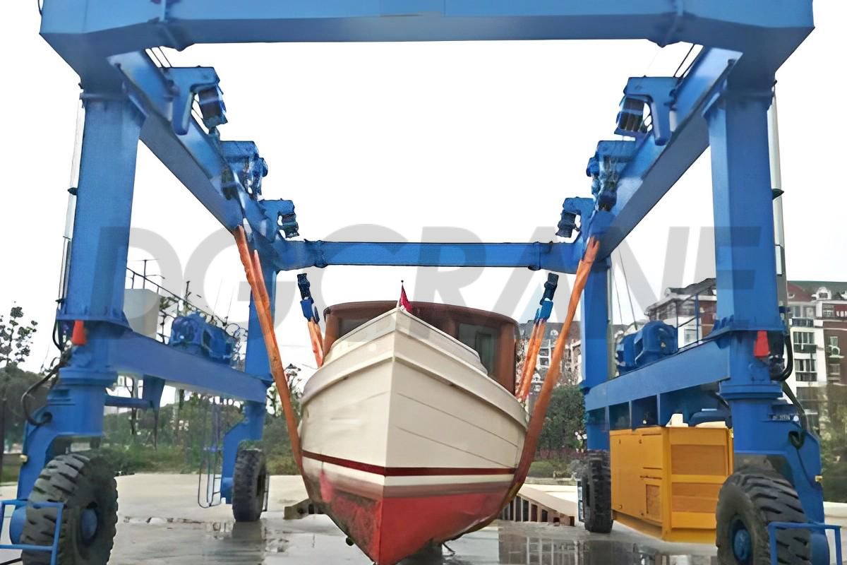 Boat Hoists Manufacturer In China | DGCRANE