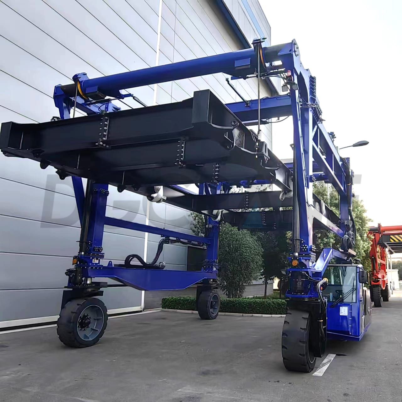 Container Straddle Carrier Manufacturer sa China | DGCRANE