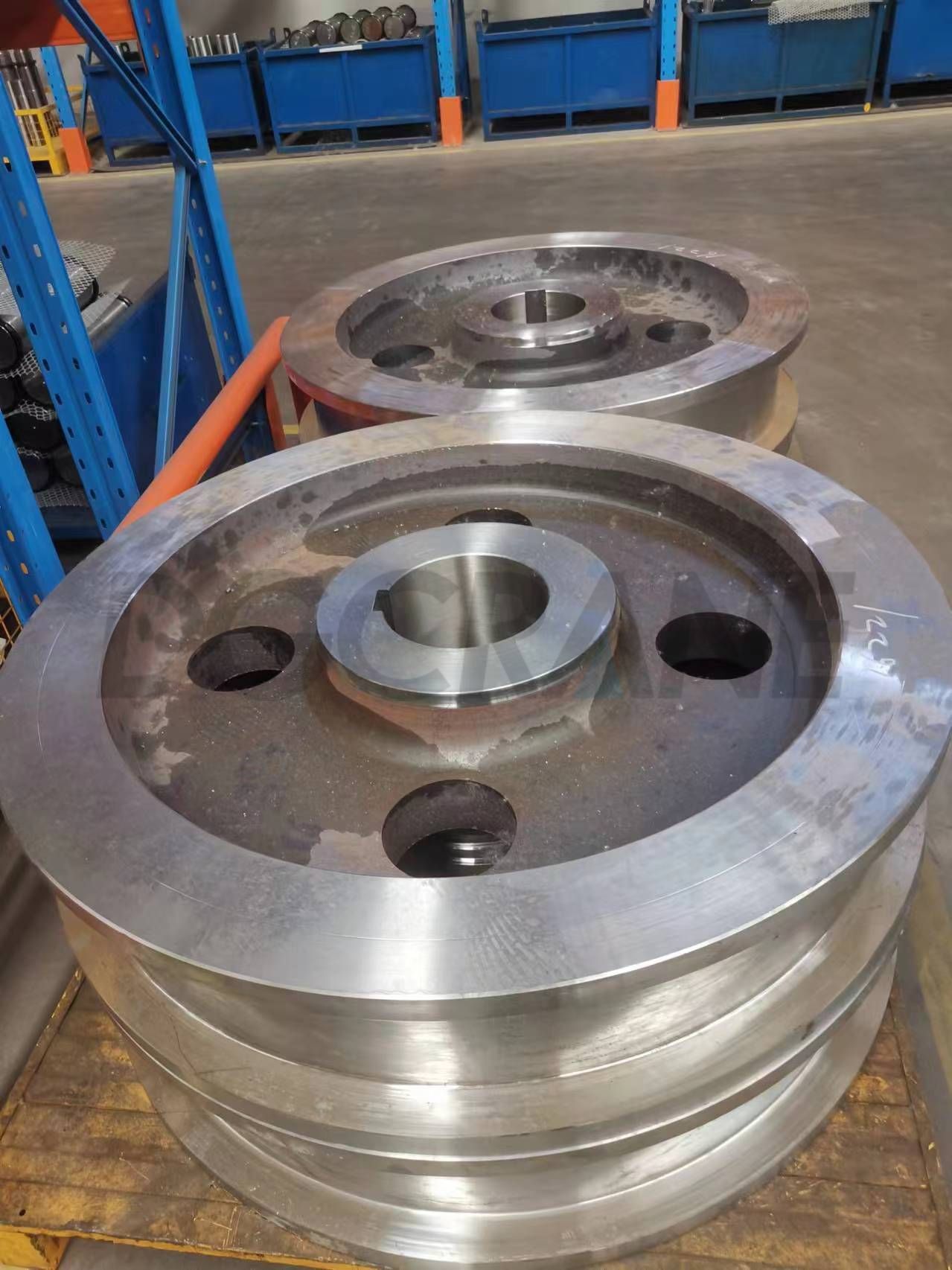 4 Sets Crane Wheels Delivered to Poland | DGCRANE