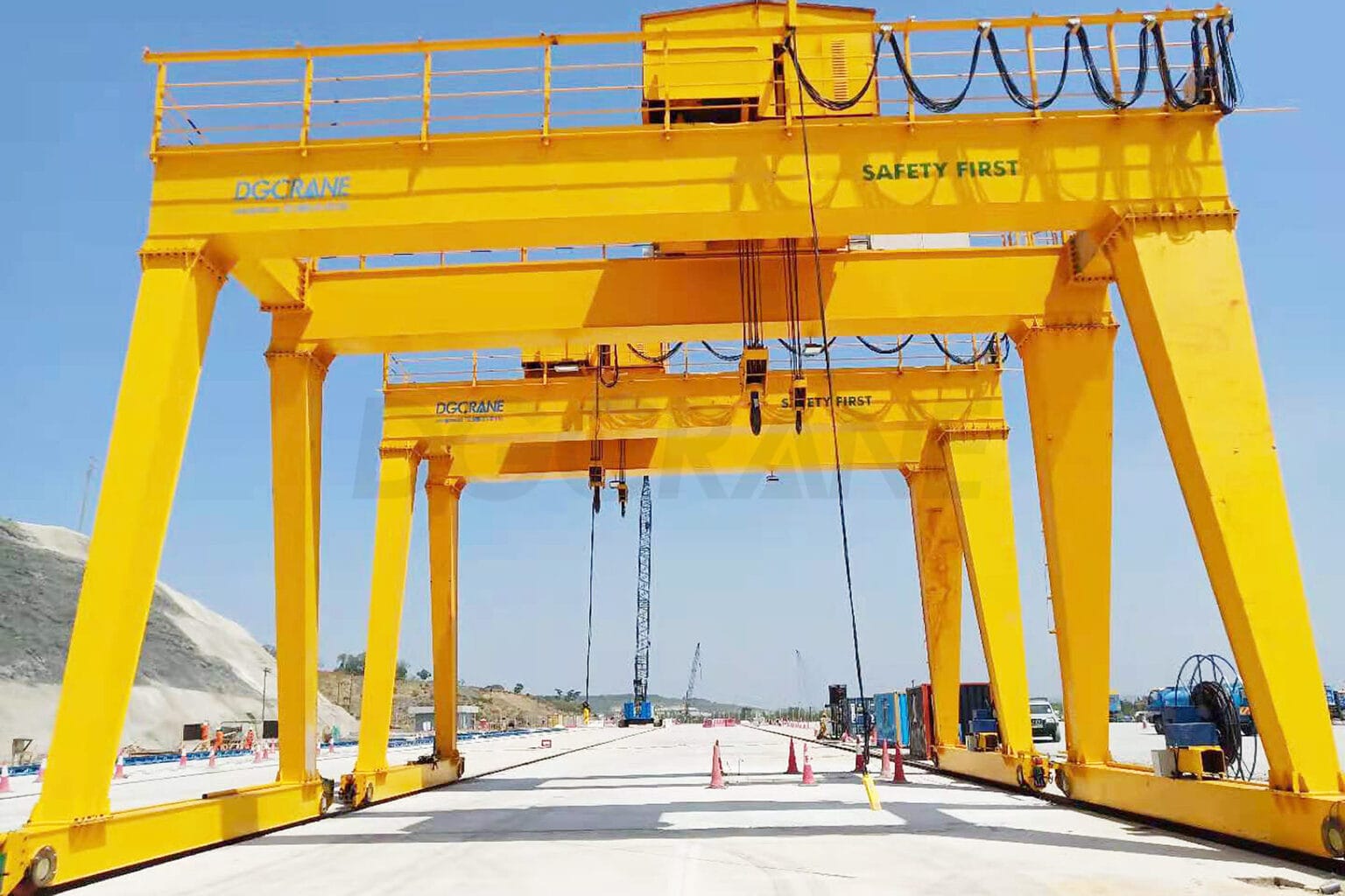 Buy Gantry Cranes: You Have 7 Different Options | DGCRANE