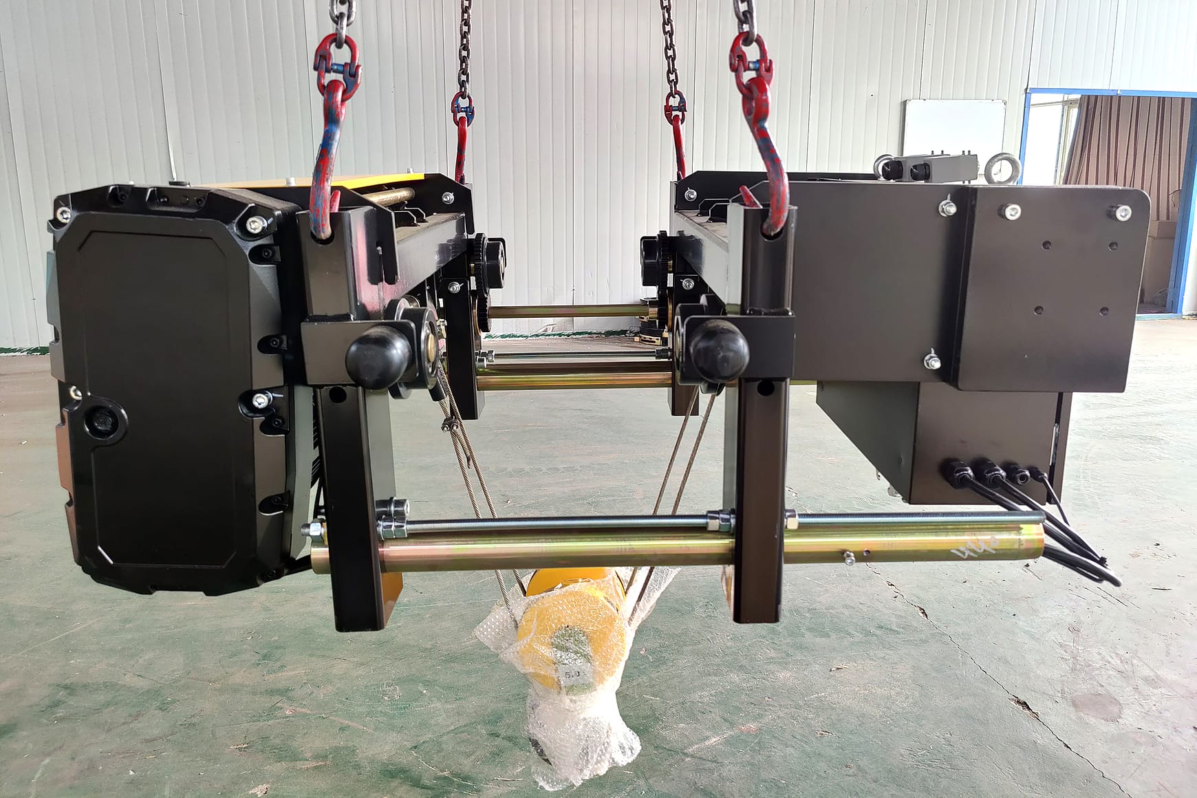 ซัพพลายเออร์รอกสลิงไฟฟ้ามาตรฐาน FEM | DGCRANE