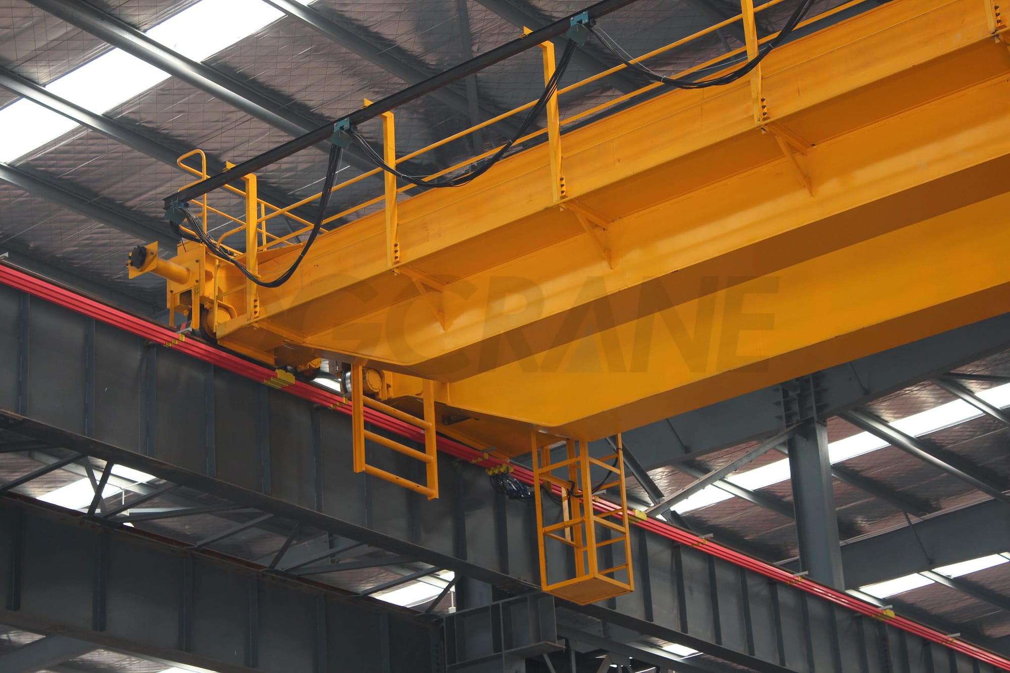 10 Tips Keselamatan Pengoperasian Overhead Crane Di Industri | DJCRANE